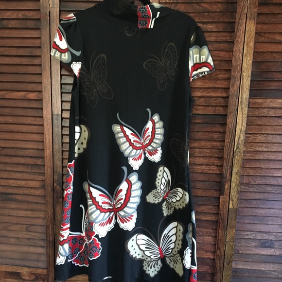 Papillon Blanc | Dresses | Papillon Large Black Short Sleeved Aline ...